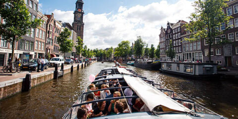 #1 Partyboot in de randstad, een onvergetelijk feest aan boord