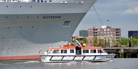 #1 Borrelboot Rotterdam incl. onbeperkt bier, wijn & fris.