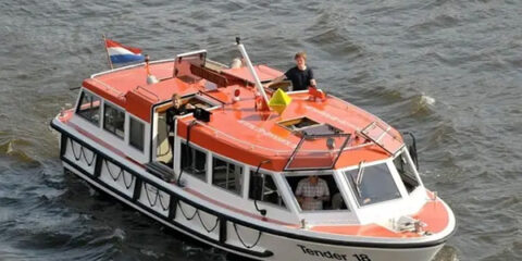 #1 Borrelboot Rotterdam incl. onbeperkt bier, wijn & fris.